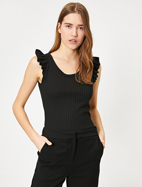 Koton Kadın Kolları Fırfır Detaylı Atlet