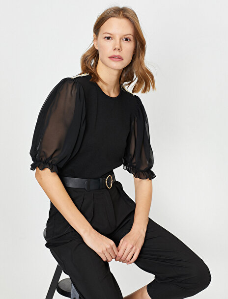 Koton Kadın Kontrast Tül Bisiklet Yaka Tişört