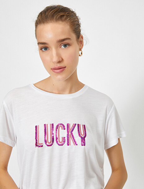 Koton Kadın Bisiklet Yaka Yazılı Baskılı Pullu Kısa Kollu Tişört