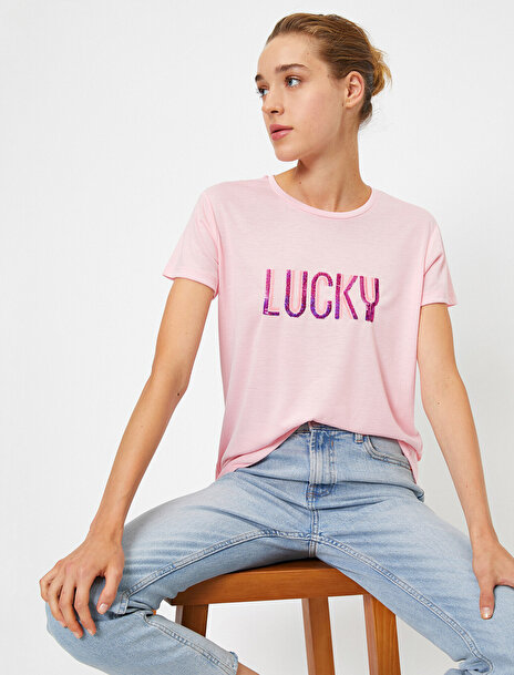 Koton Kadın Bisiklet Yaka Yazılı Baskılı Pullu Kısa Kollu Tişört