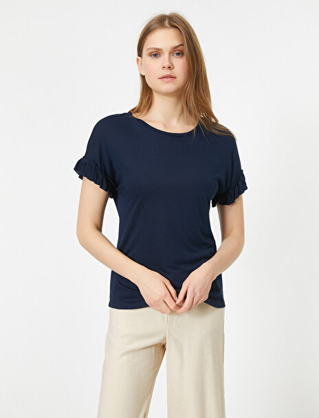 Koton Kadın Kolları Fırfır Detaylı Kısa Kollu Tişört