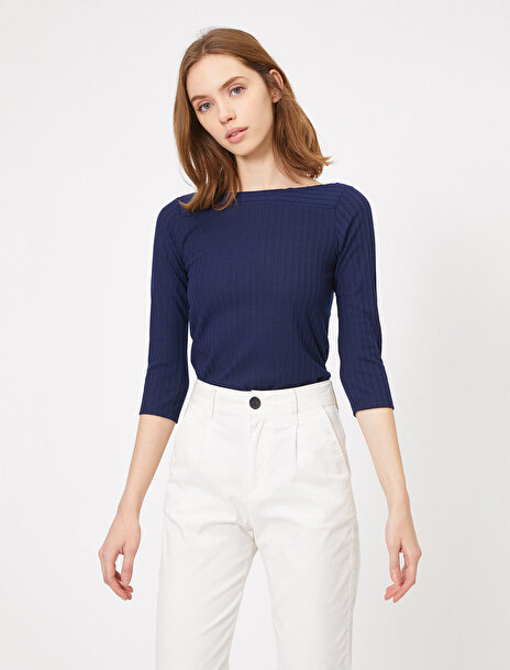 Koton Kadın Çizgi Detaylı Kayık Yaka Tişört