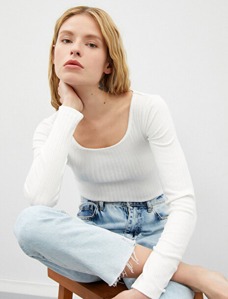 Koton Kadın Oyuk Yaka Uzun Kollu Tişört