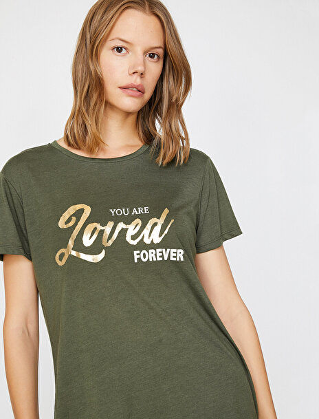 Koton Kadın Varak Yazı Baskılı Bisiklet Yaka Standart Kalıp Tişört