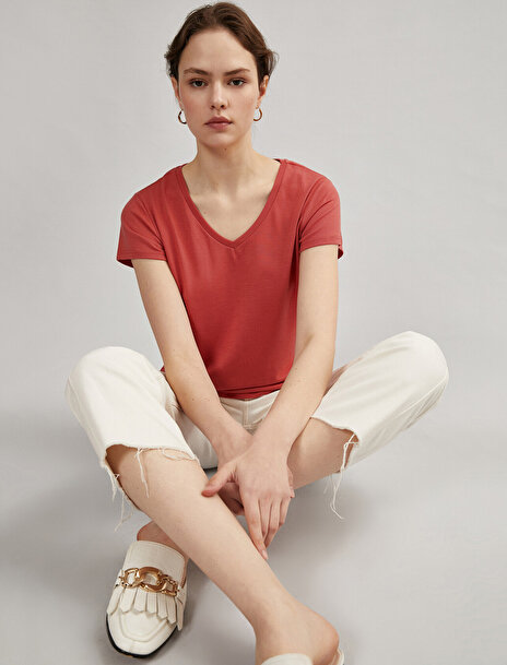 Koton Kadın V Yaka Rahat Kalıp Basic Tişört