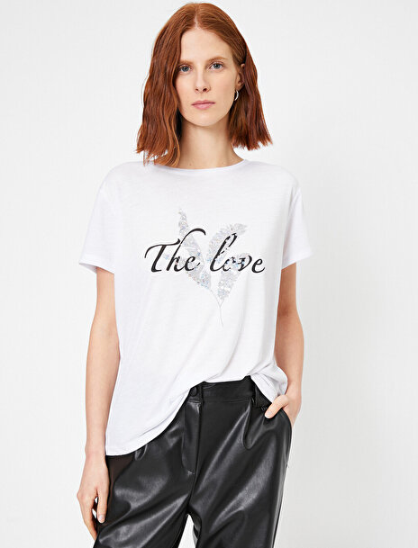 Koton Kadın Pul Detaylı Yazı Baskılı Tişört