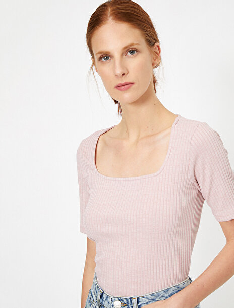 Koton Kadın Kare Yaka Kaşkorse Tişört