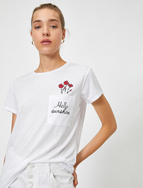 Koton Kadın Bisiklet Yaka Kısa Kollu Baskılı Cepli Tişört