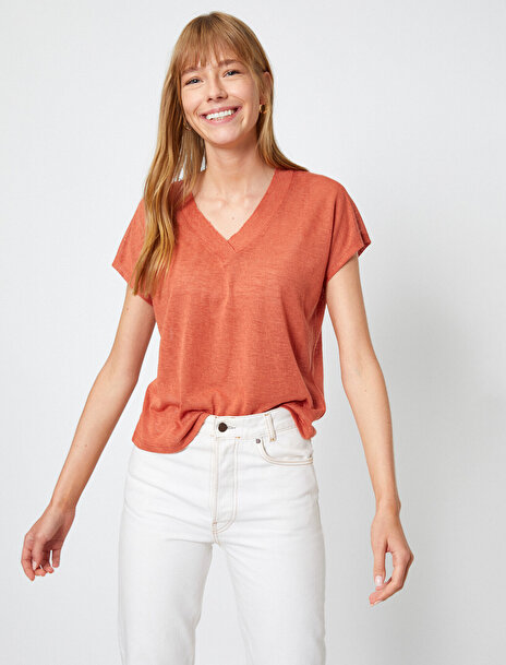 Koton Kadın Keten Görünümlü V Yaka Tişört