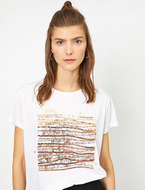 Koton Kadın Pul Payet Detaylı Standart Kalıp Bisiklet Yaka Tişört