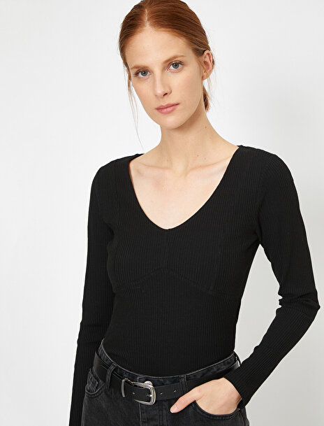 Koton Kadın Fitilli Kup Detaylı V Yaka Tişört