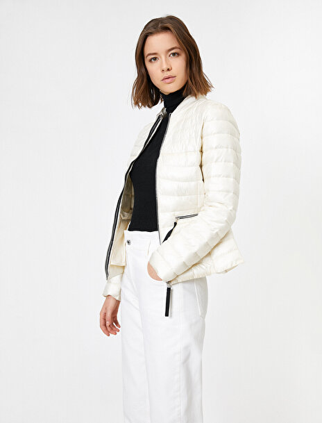 Koton Kadın Fermuar Detaylı Cepli Şişme Mont