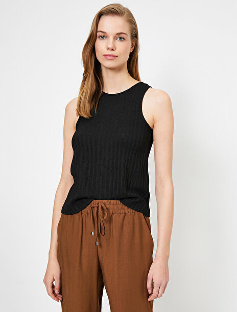 Koton Kadın Kumaş Detaylı Bisiklet Yaka Atlet Koton Kadın Kumaş Detaylı Bisiklet Yaka Atlet