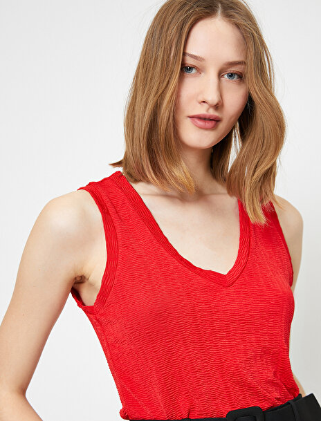 Koton Kadın Kumaş Detaylı V Yaka Atlet Koton Kadın Kumaş Detaylı V Yaka Atlet