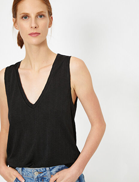 Koton Kadın Kumaş Detaylı V Yaka Atlet Koton Kadın Kumaş Detaylı V Yaka Atlet