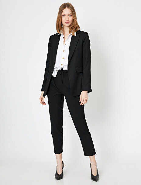 Koton Kadın Yandan Bağcık Detaylı Slim Fit Dar Paça Pantolon Koton Kadın Yandan Bağcık Detaylı Slim Fit Dar Paça Pantolon