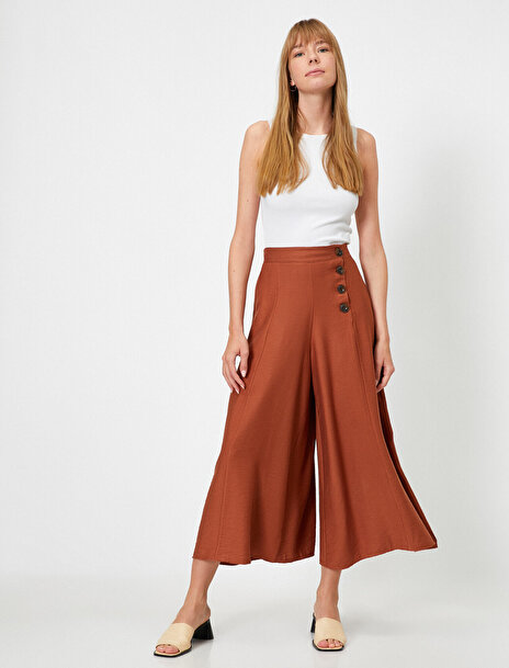 Koton Kadın Geniş Paça Düğmeli Crop Pantolon