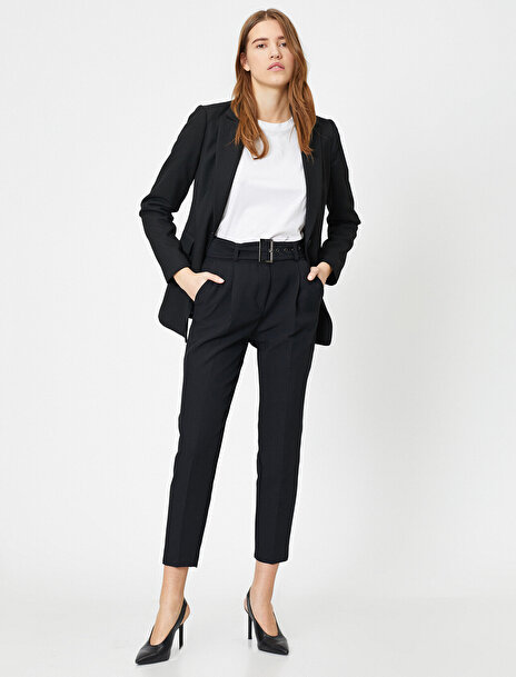 Koton Kadın Kemerli Havuç Kesim Pantolon