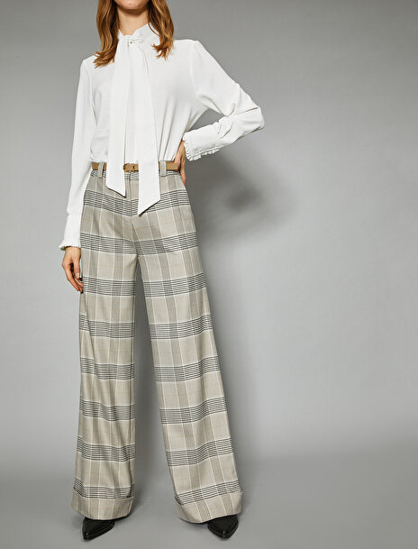 Koton Kadın Kemer Detaylı Ekoseli Geniş Paça Pantolon