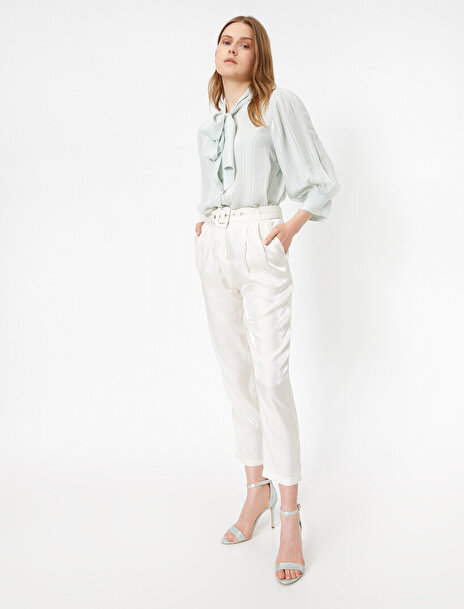 Koton Kadın Kemerli Cep Detaylı Pantolon