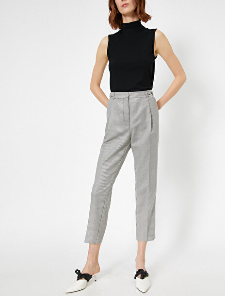 Koton Kadın Ekoseli Havuç Pantolon