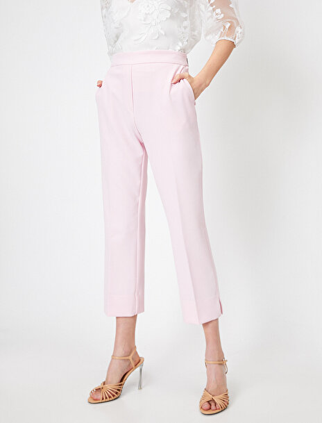 Koton Kadın Kısa Yırtmaçlı Paça Pantolon