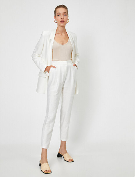 Koton Kadın Kısa Paça Pilili Havuç Pantolon