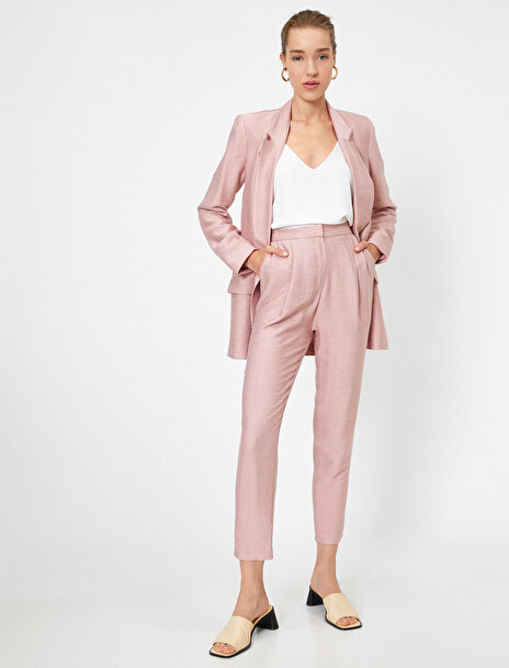 Koton Kadın Kısa Paça Pilili Havuç Pantolon