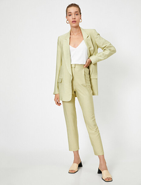 Koton Kadın Kısa Paça Pilili Havuç Pantolon