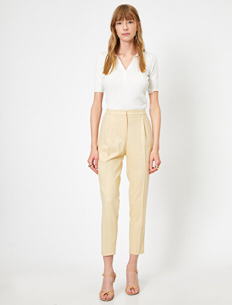 Koton Kadın Kısa Paça Pilili Pantolon