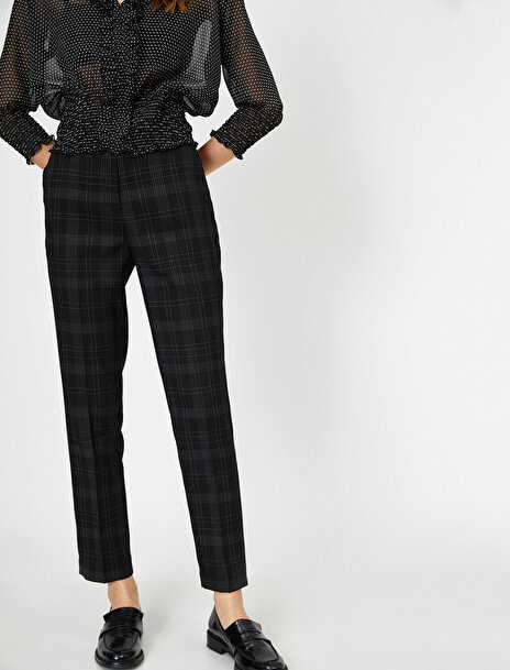 Koton Kadın Ekoseli Pantolon