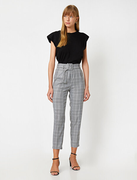 Koton Kadın Kemer Detaylı Ekoseli Pantolon