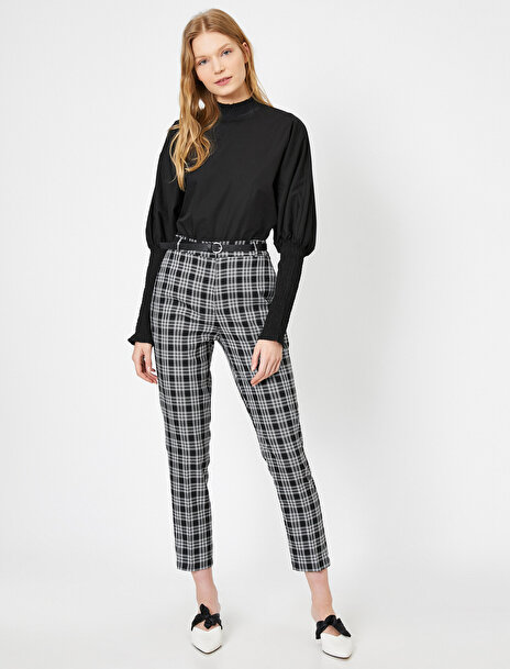 Koton Kadın Ekoseli Kemer Detaylı Slim Fit Pantolon Koton Kadın Ekoseli Kemer Detaylı Slim Fit Pantolon