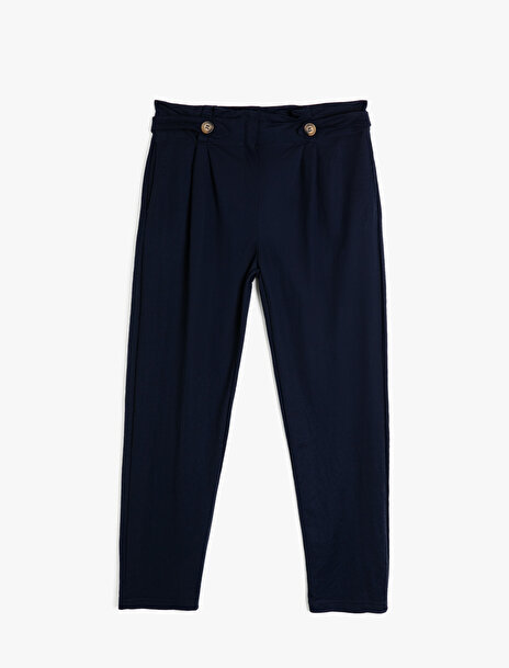 Koton Kadın Normal Bel Düğme Detaylı Cepli Slim Fit Pantolon Koton Kadın Normal Bel Düğme Detaylı Cepli Slim Fit Pantolon