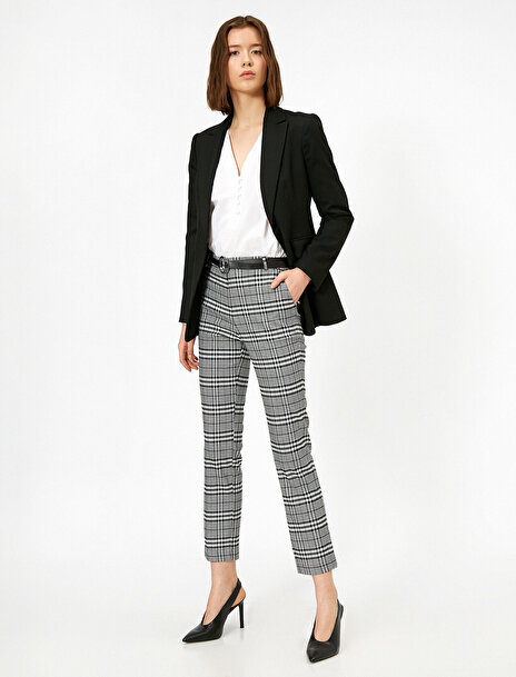 Koton Kadın Kemer Detaylı Ekoseli Pantolon