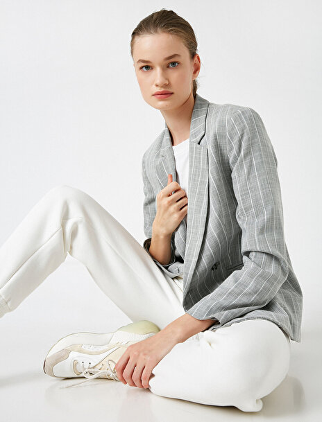 Koton Kadın Çizgili Kruvaze Blazer Ceket