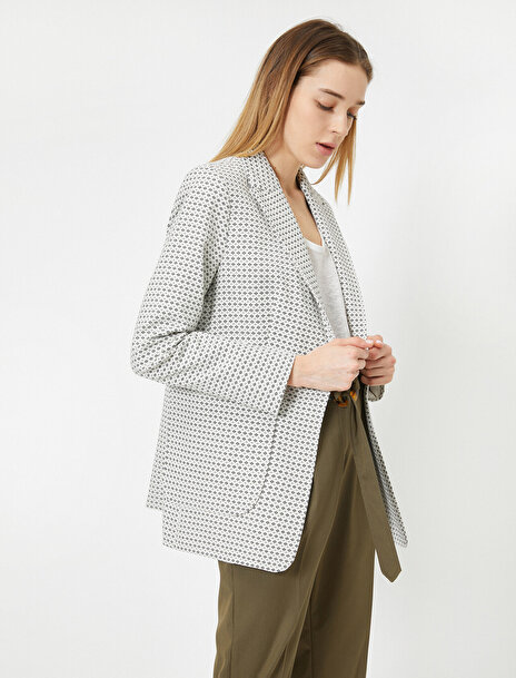 Koton Kadın Tek Düğmeli Cep Detaylı Pötikare Desenli Ceket