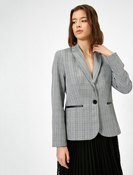Koton Kadın Kareli Blazer Ceket