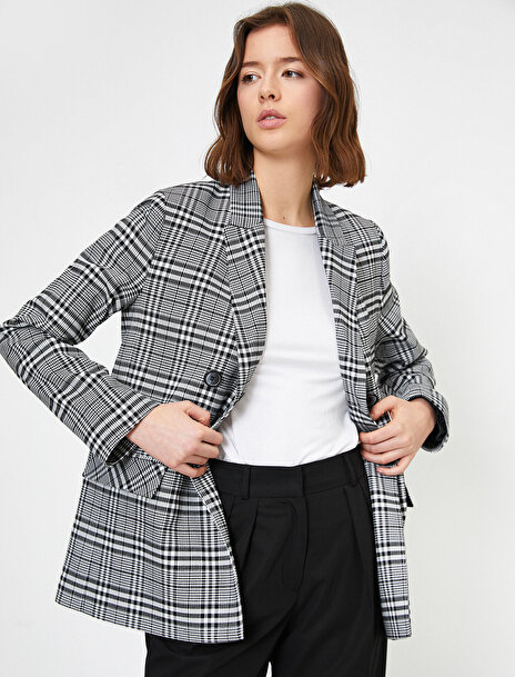 Koton Kadın Ekoseli Kruvaze Blazer