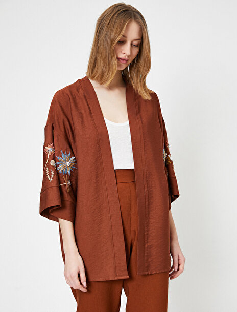 Koton Kadın El Emeği Çiçek İşleme Detaylı Kimon