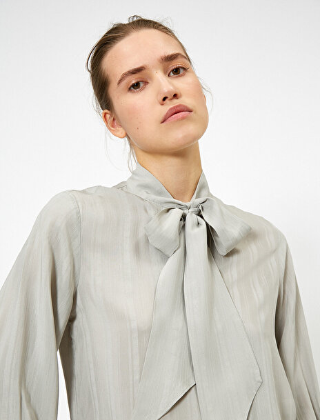 Koton Kadın Fular Yaka Bluz