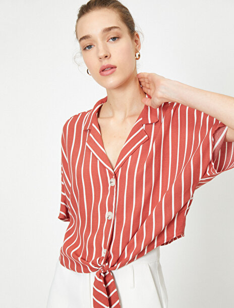 Koton Kadın V Yaka Kısa Kollu Çizgili Beli Bağlamalı Gömlek