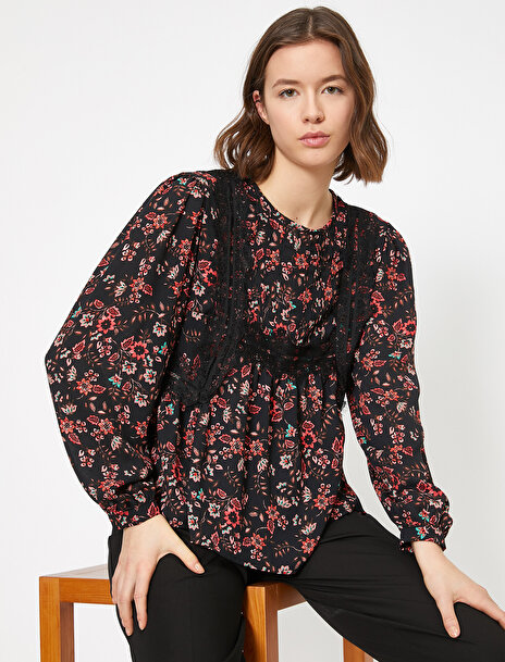 Koton Kadın Çiçek Desenli Dantel Detaylı Uzun Kollu Bluz Koton Kadın Çiçek Desenli Dantel Detaylı Uzun Kollu Bluz