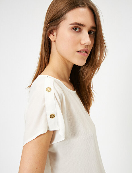 Koton Kadın Omuzda Düğme Detaylı Siyah Bluz Koton Kadın Omuzda Düğme Detaylı Siyah Bluz