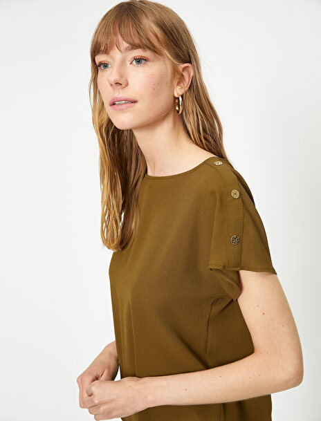 Koton Kadın Omuzda Düğme Detaylı Siyah Bluz Koton Kadın Omuzda Düğme Detaylı Siyah Bluz