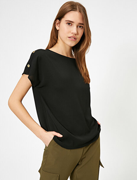 Koton Kadın Omuzda Düğme Detaylı Siyah Bluz Koton Kadın Omuzda Düğme Detaylı Siyah Bluz
