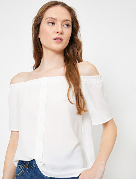 Koton Kadın Düşük Omuzlu Düğme Detaylı Bluz Koton Kadın Düşük Omuzlu Düğme Detaylı Bluz