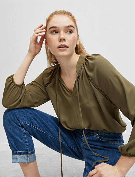 Koton Kadın İşlemeli Bluz