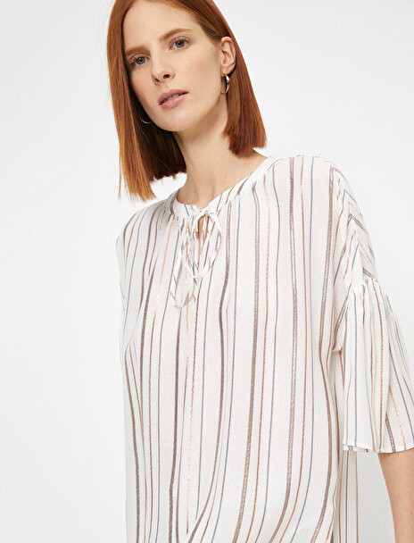 Koton Kadın Kısa Kollu Parlak Çizgili Bluz