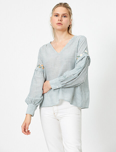 Koton Kadın V Yaka Uzun Kollu Çizgili İşlemeli Bluz